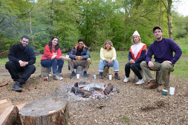 TV: The Outsiders, Dave with david mitchell, review