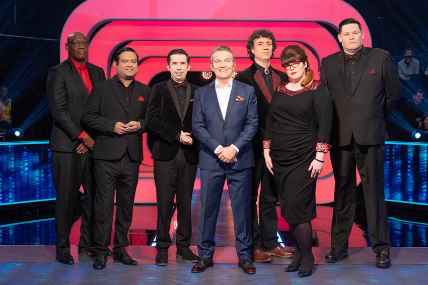 paul sinha returns in Beat The Chasers