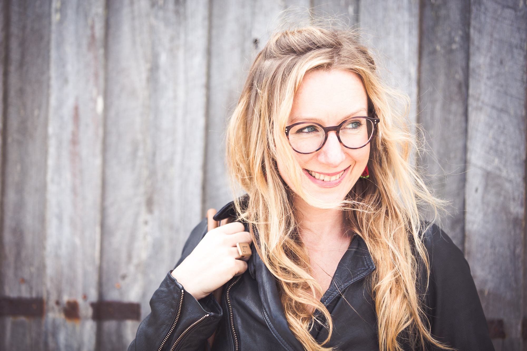 The Dead Parrot Sketch Pitched By Women