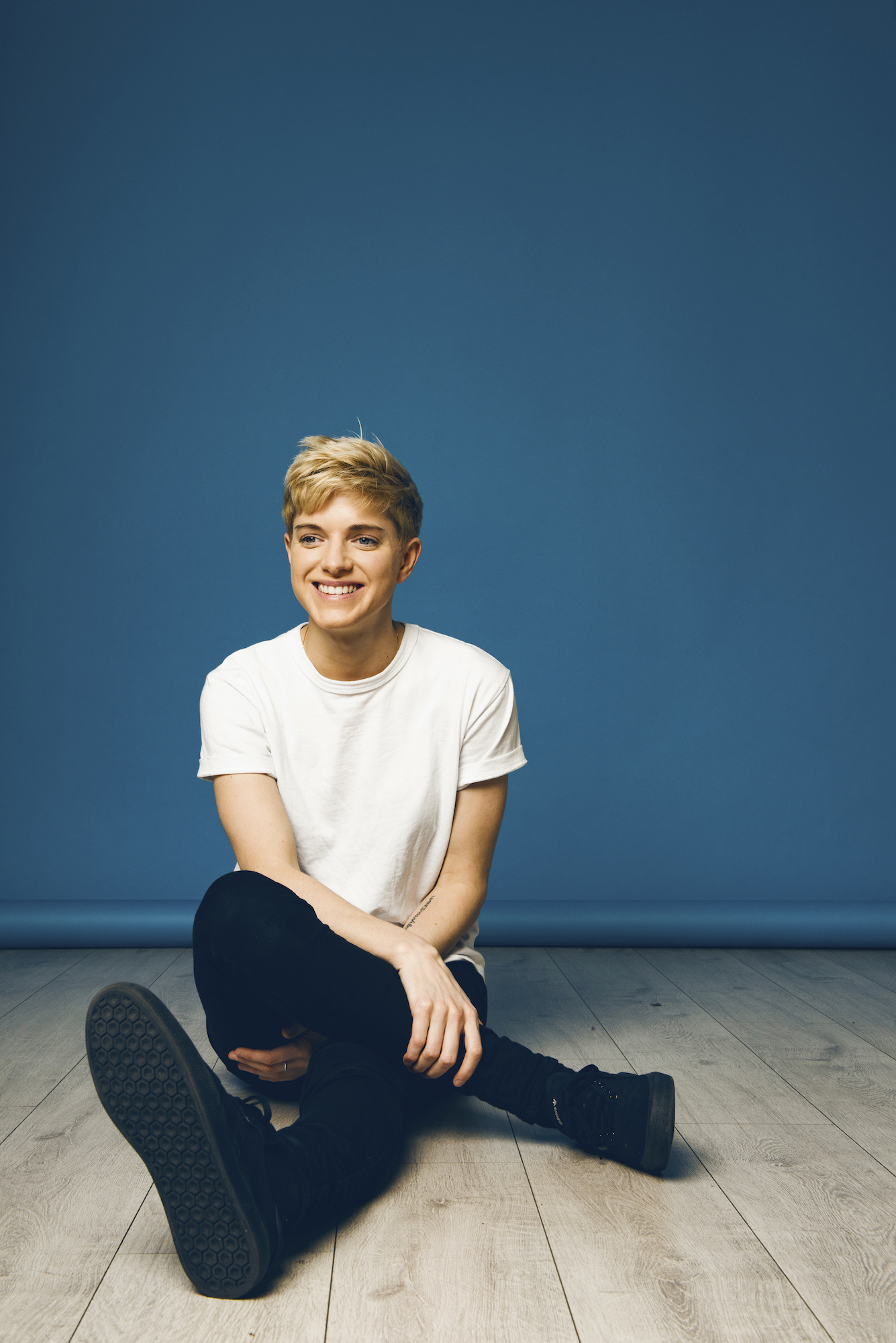 Mae Martin Hosts A Night With Guest Feel Good Charlotte Ritchie