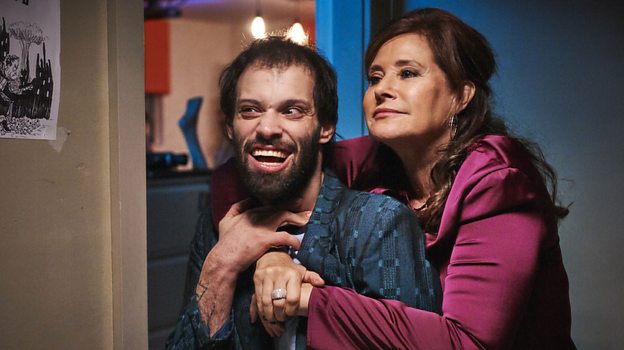 News: Tim Renkow & Lorraine Bracco Star In New TV Comedy